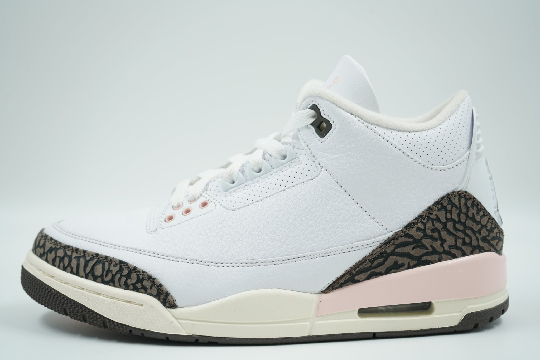 Air Jordan 3 Neapolitan Dark Mocha – SecondPlace