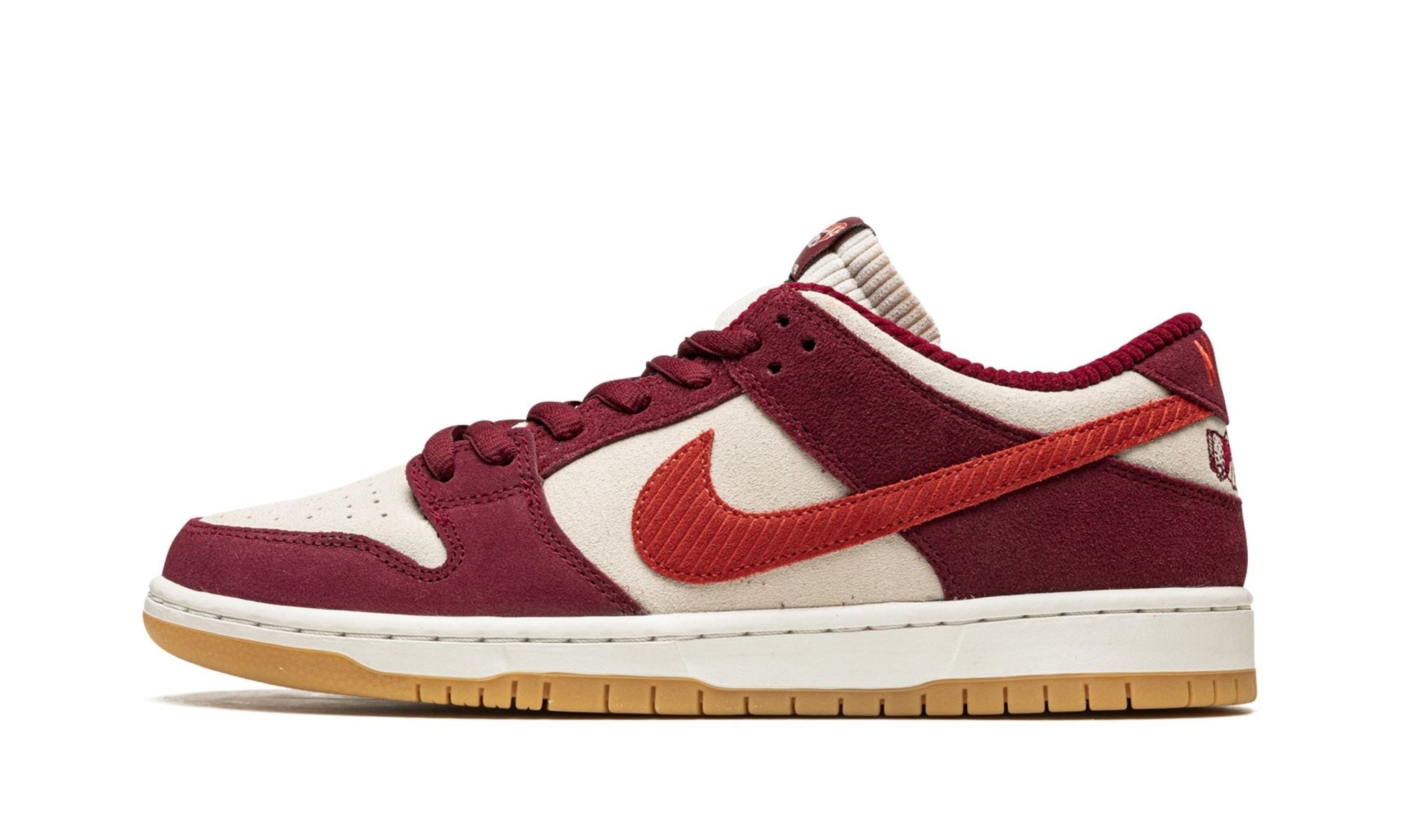 SB Dunk Low Skate Like a Girl – SecondPlace